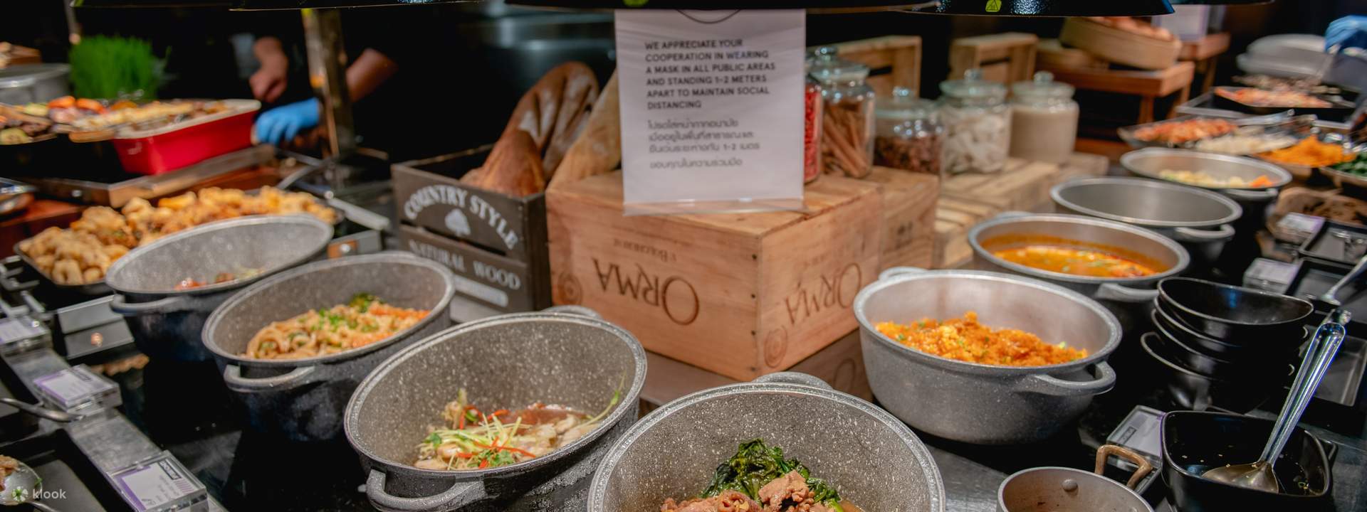 Weekday Lunch Break [Lunch Break] The Kitchen Table at W Bangkok Hotel ...